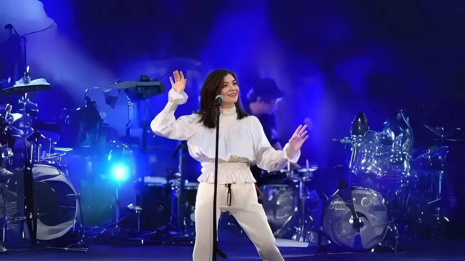 Lorde concert at O2 Arena London - DubaiThingsToDo