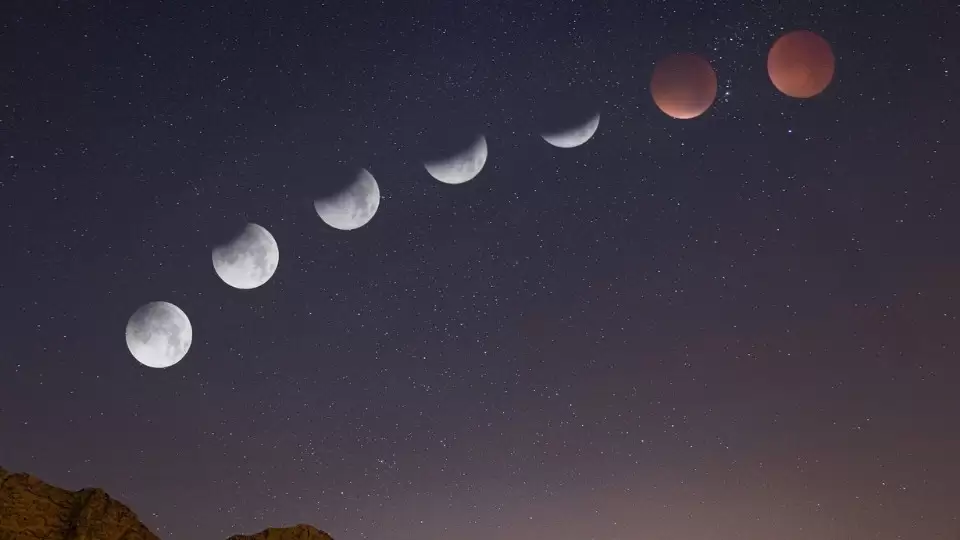 Total Lunar Eclipse Event at Mleiha Archaeological centre - DubaiThingsToDo